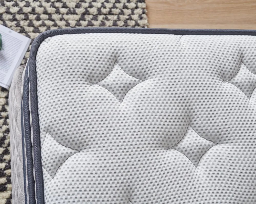 Čalouněná postel DELUXE s matrací - šedá 140 × 200 cm