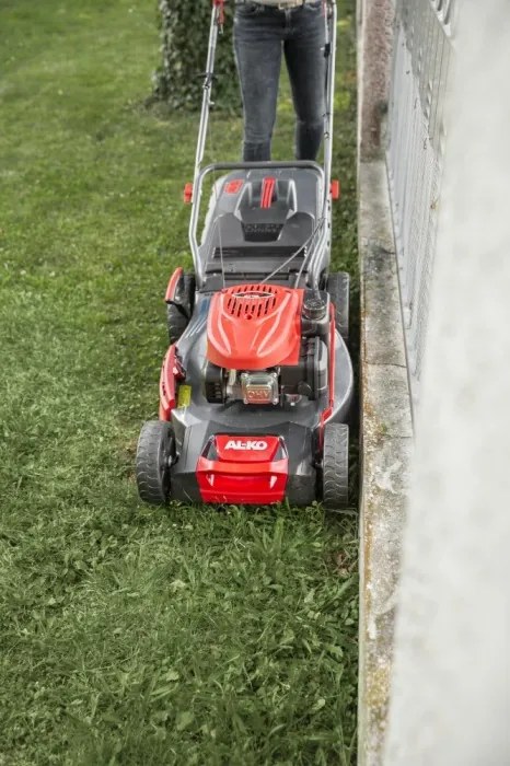 Benzínová sekačka na trávu AL-KO Comfort 51.0 SP-A 4v1 s pojezdem (motor AL-KO Pro 145 QSS, šasi Highline) - SLEVA !