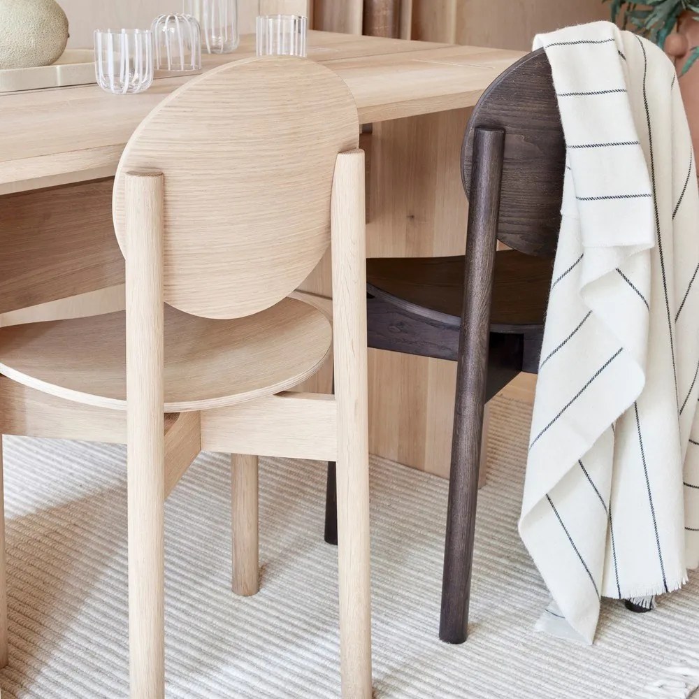 Jídelní židle z jasanového dřeva ve světle přírodní barvě Oy – OYOY Living Design