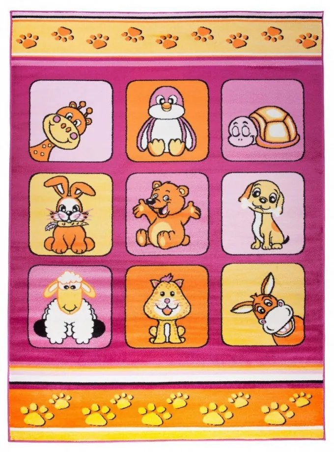 Dětský kusový koberec Animals růžový 140x190cm