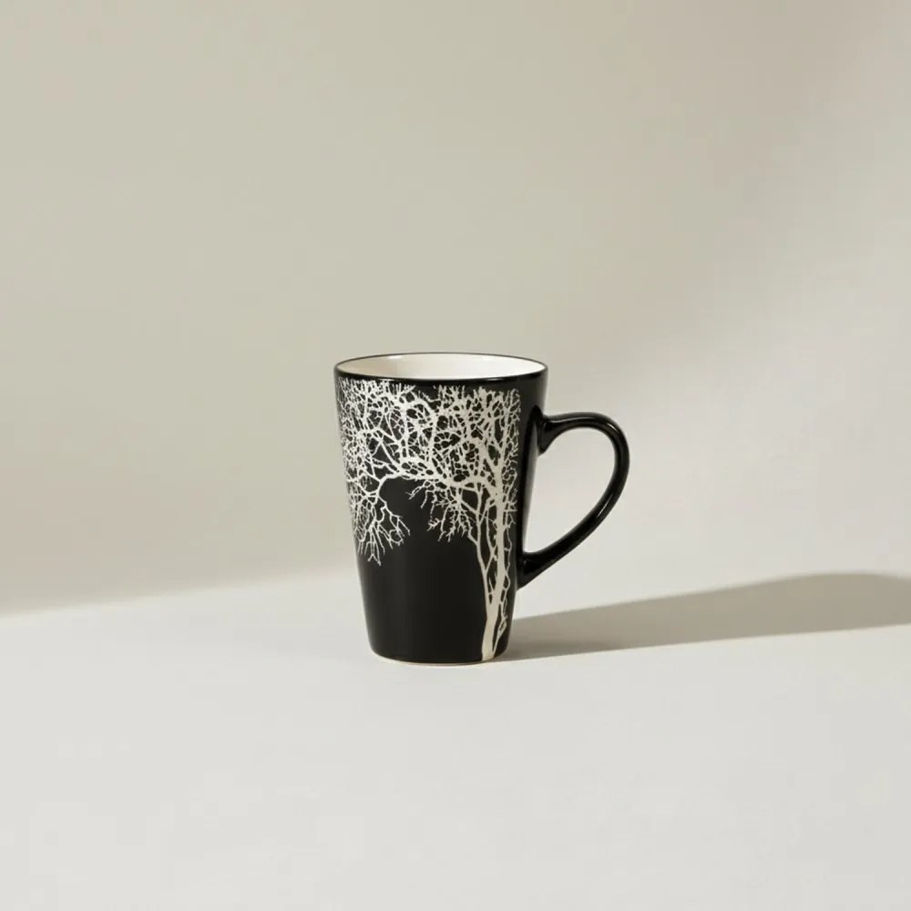 Kameninový espresso hrnek Strom, 100 ml – černý, severský design, s reliéfem stromu