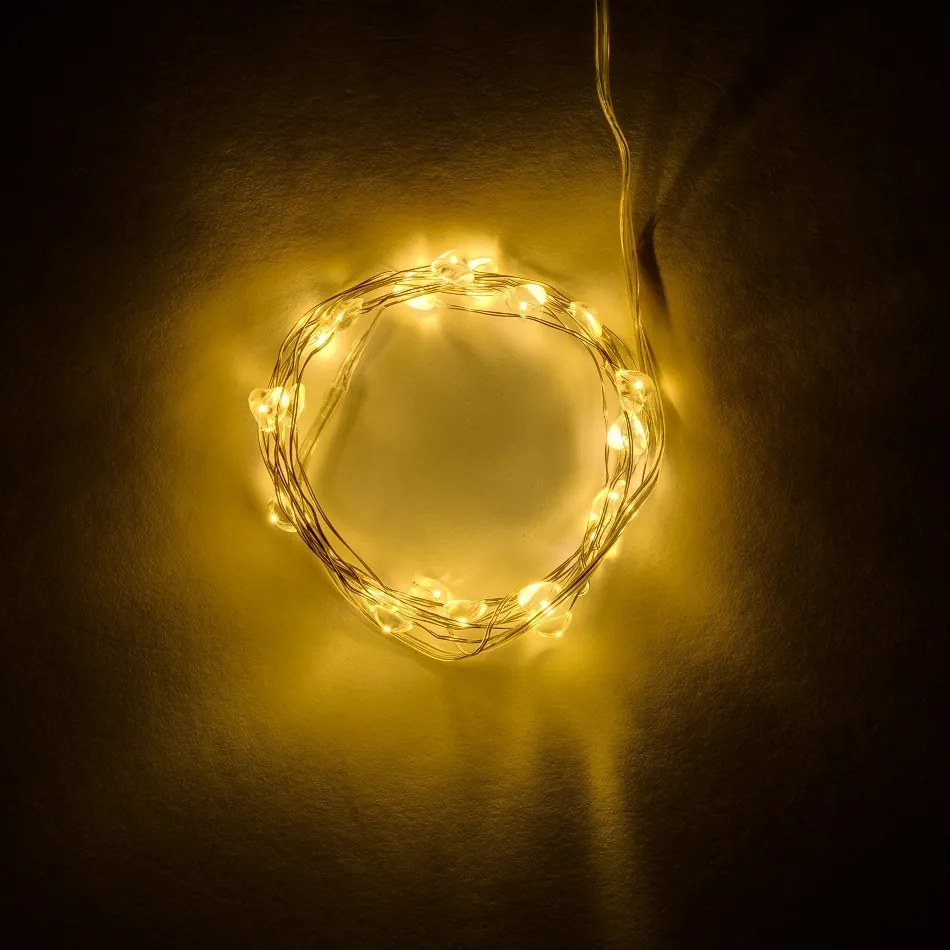 LED světýlka na baterie, srdíčka, 2,3 m, teple bílá, 20 diod, čirý kabel, IP20 interiér, 3 × AA