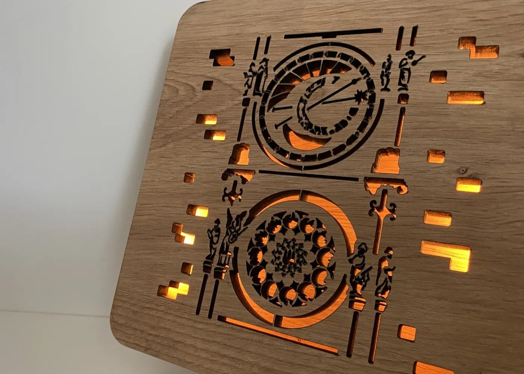 Li-Go "Orloj" lampa 19x19 cm provedení povrchu: dub