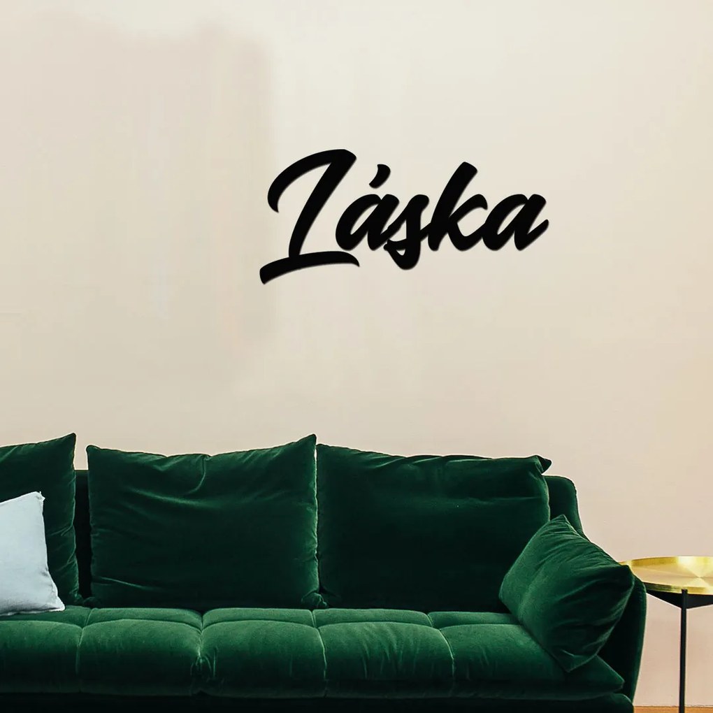 dřevo života Dřevěný nápis na zeď LÁSKA Zvolte barvu dekoru: Černá, Velikost textu: 40x19