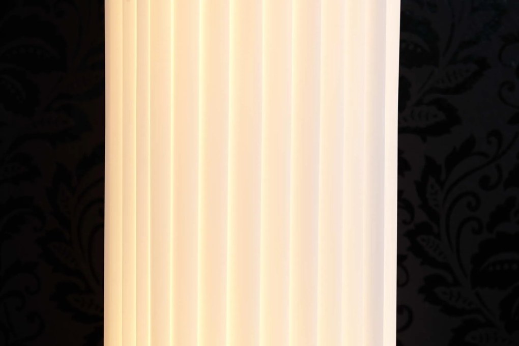 Stojanová lampa Parlor bílá