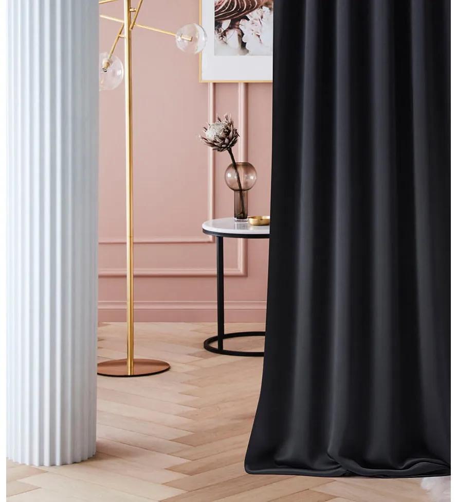 Room99 Hotový závěs na kroužcích Zatemňovací LAUREL Jednobarevný Barva: Černá, Velikost: 140 x 280 cm