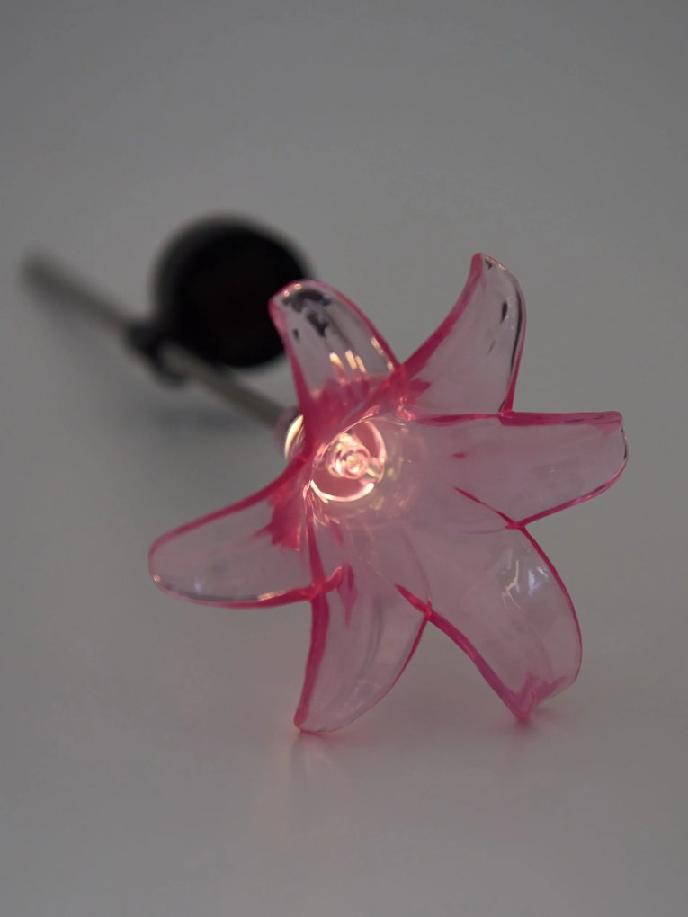 Sinsay - Solární LED lampa ve tvaru květiny - pastelová růžová