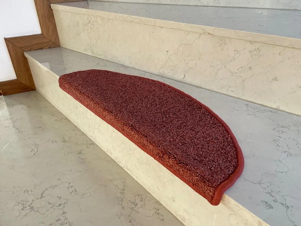 Vopi Nášlapy na schody Capri terra půlkruh, samolepící - 28x65 půlkruh (rozměr včetně ohybu)