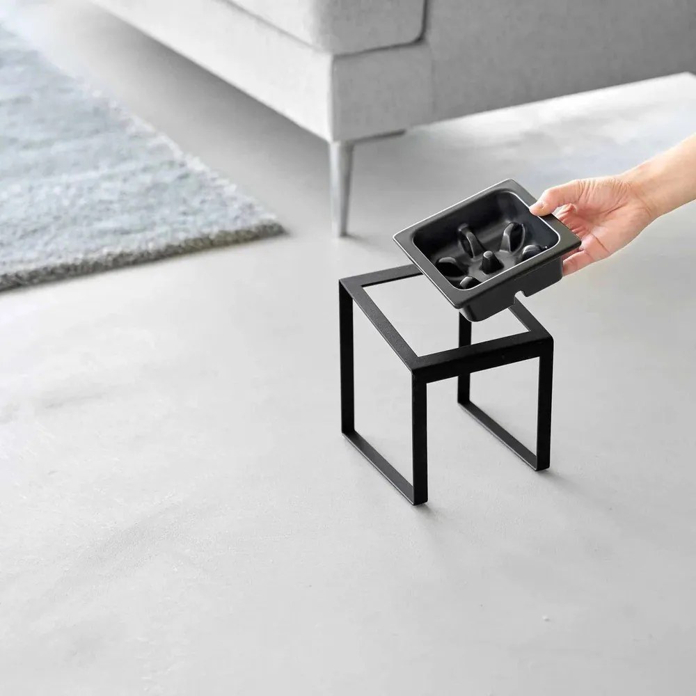Keramická miska s podstavcem pro domácího mazlíčka Nooks – YAMAZAKI