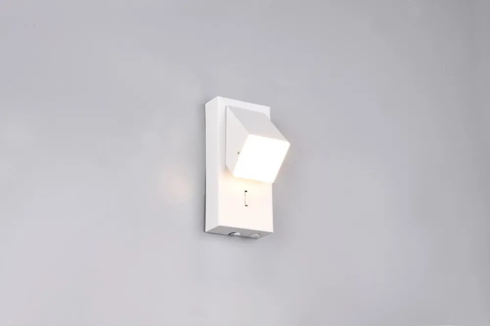 Bílé LED nástěnné svítidlo Raglan – Trio