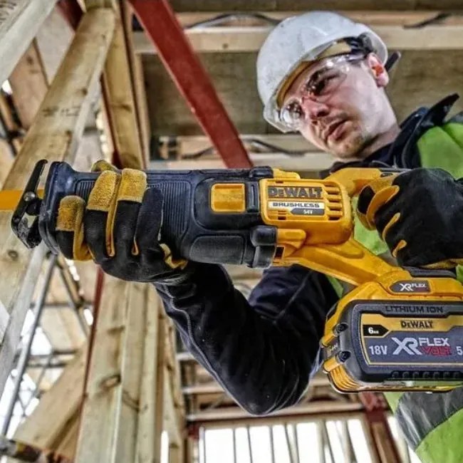Dewalt DCS389T2 aku pila ocaska FLEXVOLT 54V 2x6Ah