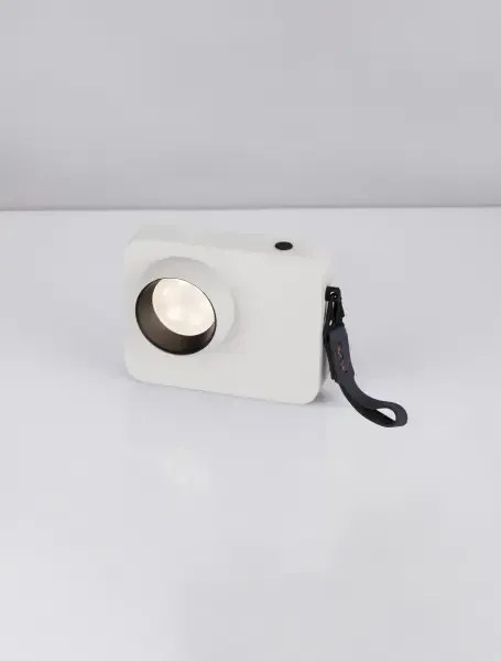 LED stmívatelná bílá stolní lampa Kedros 2