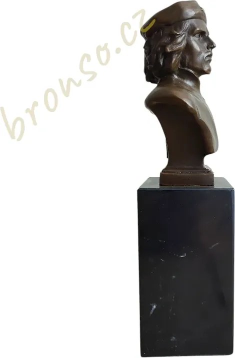 Ernesto Che Guevara - bronzová soška, signováno J. Perez, pravý bronz na mramoru