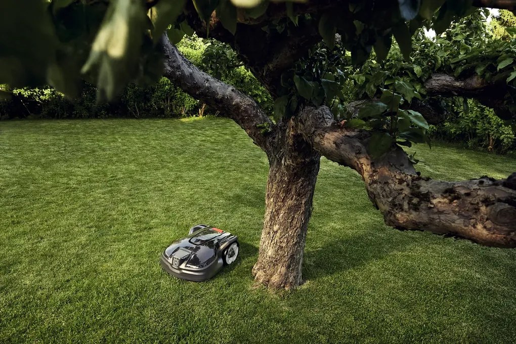 Robotická sekačka Husqvarna Automower 305