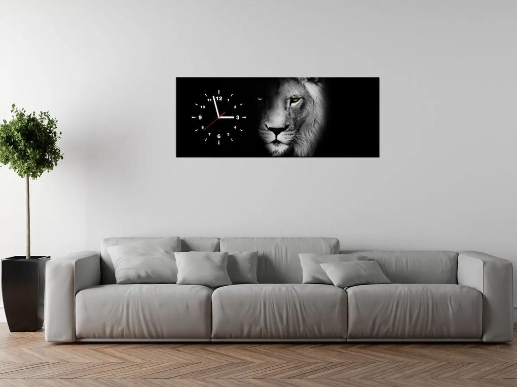 Gario Obraz s hodinami Lev ve stínu Rozměry: 30 x 30 cm