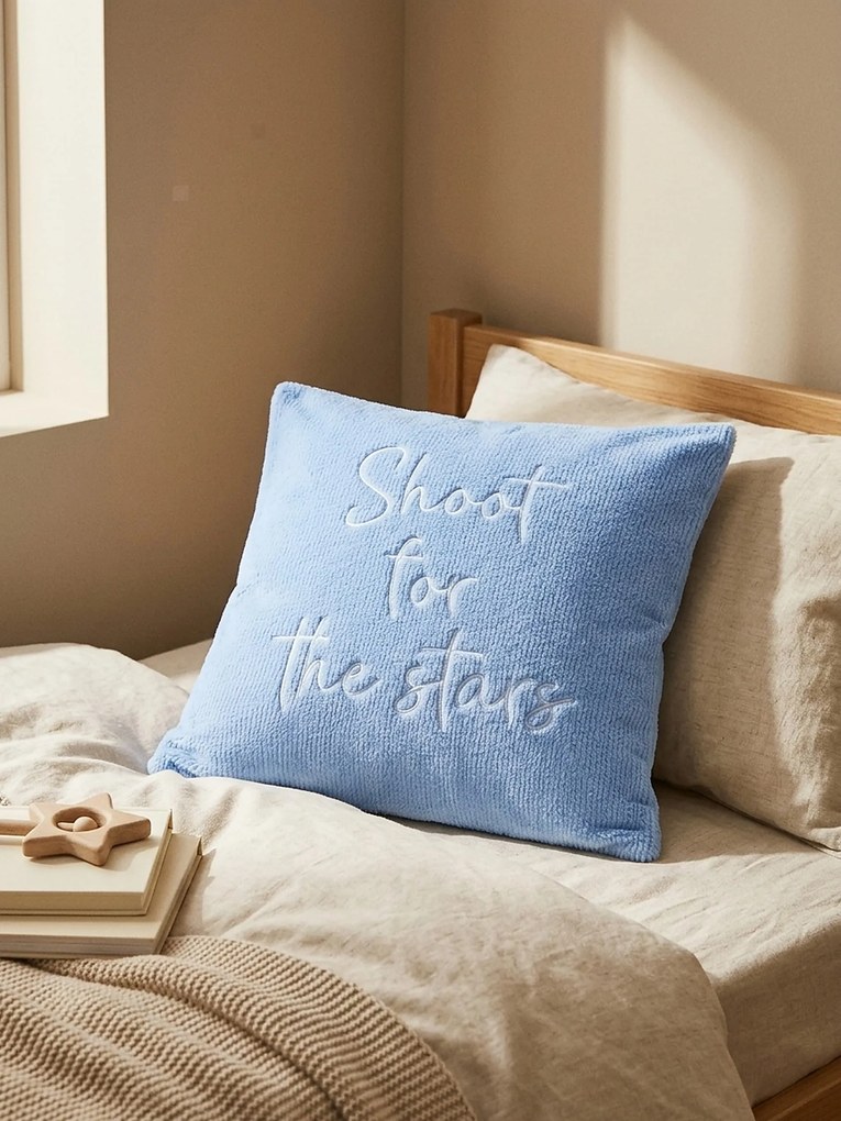 Sinsay - Povlak na polštář s nápisem „Shoot for the stars“ - světle modrá