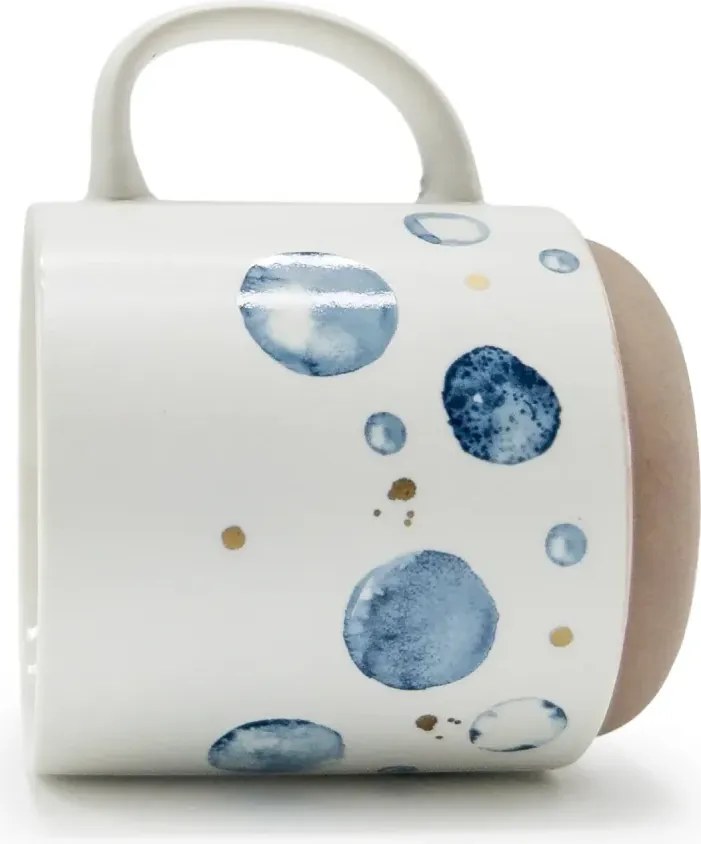 Hrnek Meno Puntík, 400 ml – porcelán New Bone China, akvarelové puntíky a zlaté detaily