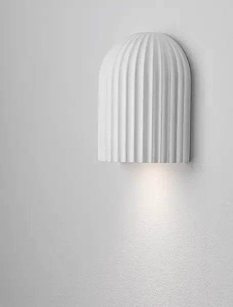 Minimalistické nástěnné svítidlo Ammos
