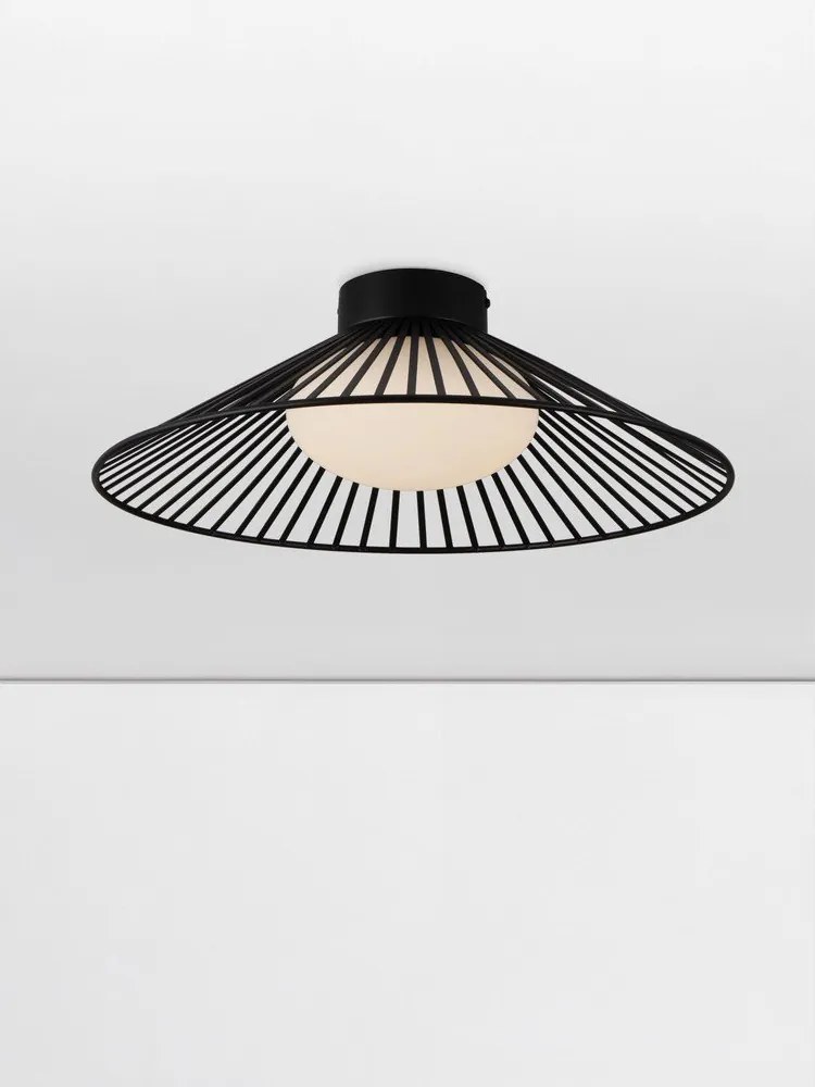 Matně černé kovové LED stropní svítidlo se skleněným stínidlem Brume – Nova Luce