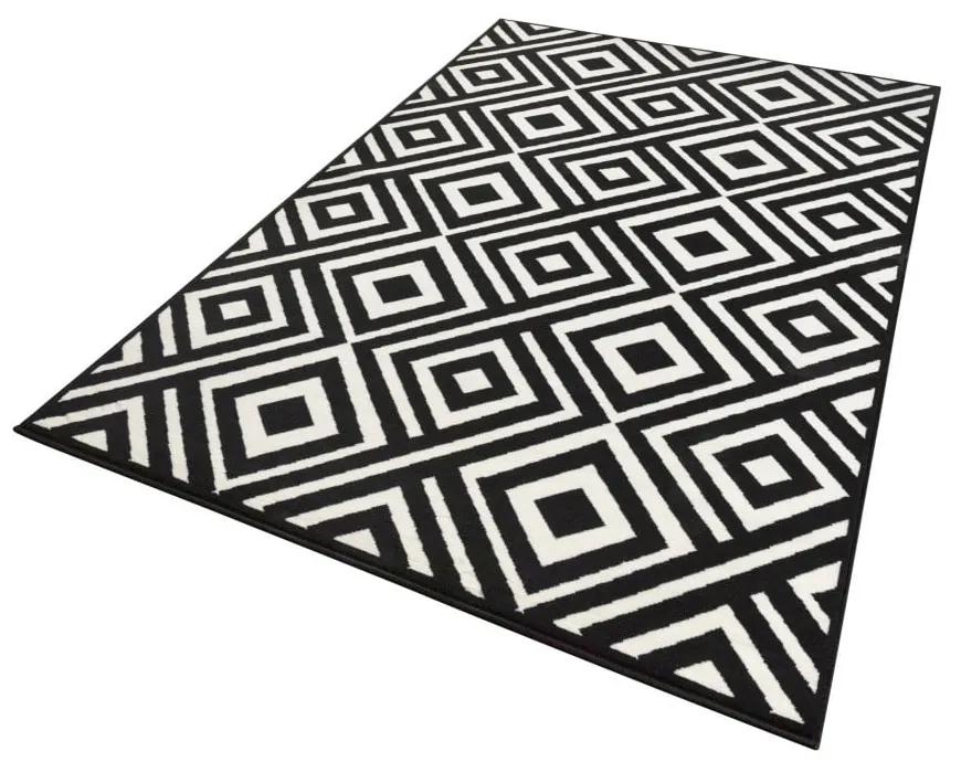 Černo-bílý koberec Zala Living Art, 70 x 140 cm