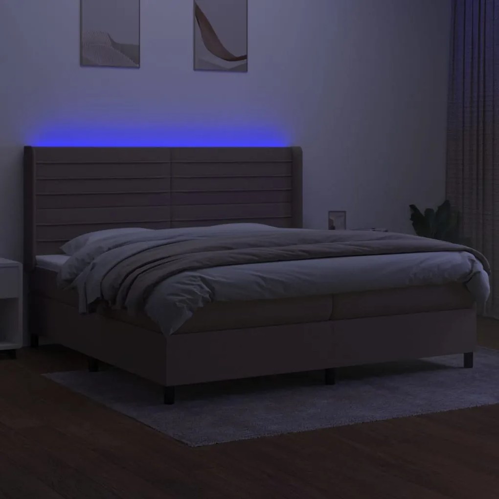 Box spring postel s matrací a LED taupe 200x200 cm textil 3138425