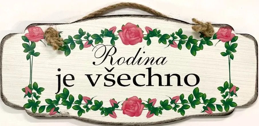 Bondecor Dřevěná dekorace  "Rodina je všechno" 30x13cm
