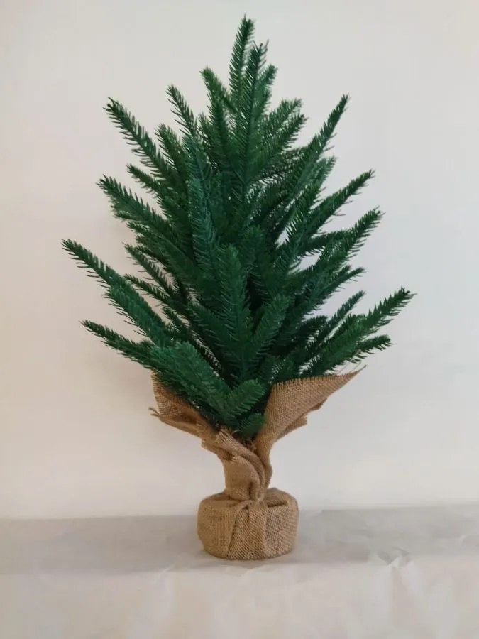 Vánoční stromeček umělí s jehličím 57 cm, plast a kov, IP20 do interiéru