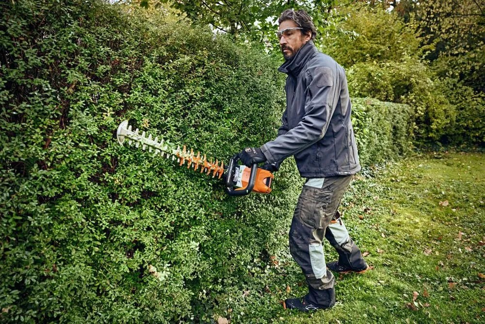 Aku nůžky na živý plot STIHL HSA 100.1