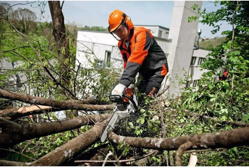 Benzínová řetězová pila STIHL MS 261