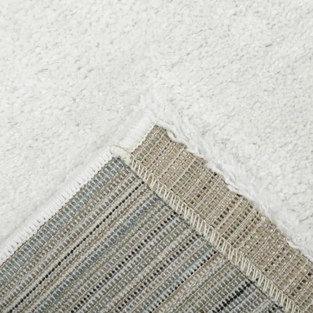 ORIENTAL WEAVERS Kusový koberec CLOUDY 520/D2AW BARVA: Bílá, ROZMĚR: 160x235 cm