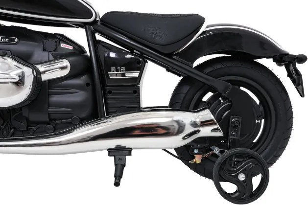 Elektrická motorka BMW R18 černá