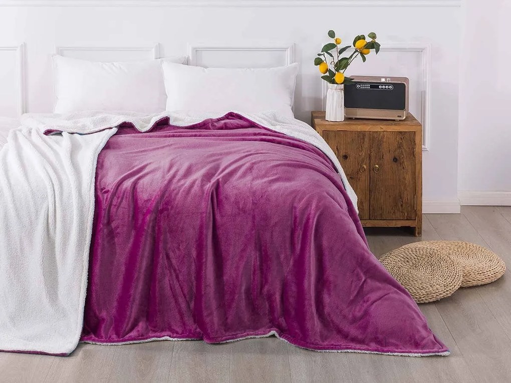 XPOSE® Mikroplyšová deka Exclusive s beránkem - borůvková 200x230 cm