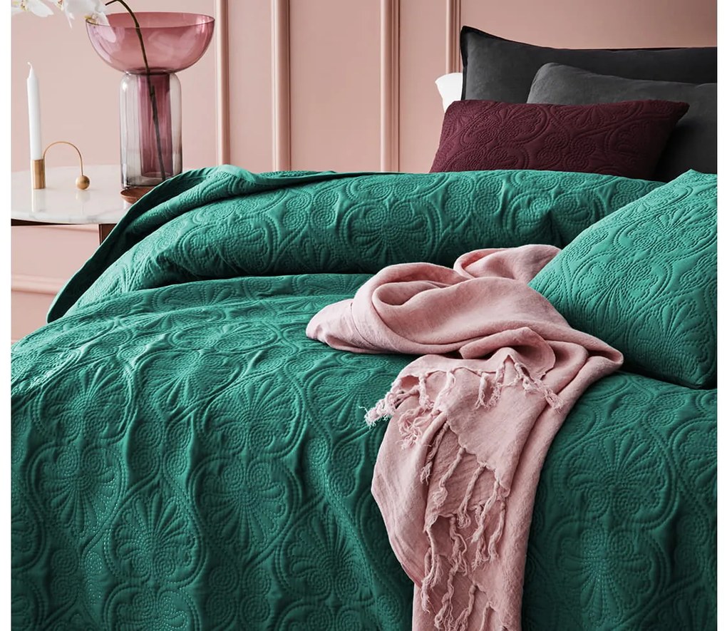 Room99 Přehoz na postel Prošívaný LEILA Barva: Světle šedá, Velikost: 200 x 220 cm