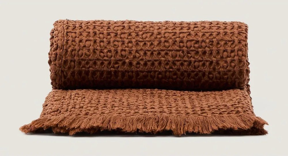 Hnědá deka 130x170 cm Nulina – Kave Home