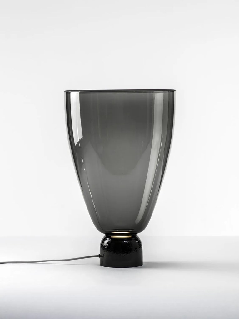 Designová stolní lampa Brokis Lightline L-H, PC984 Barva skla: Fialová - transparentní sklo, BARVA SPODNÍ ČÁSTI SKLA: transparentní sklo, POVRCHOVÁ ÚPRAVA SPODNÍ ČÁSTI SKLA: lesklý povrch skloviny