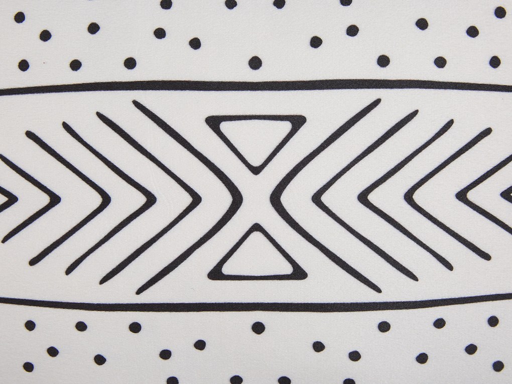 Sada 2 sametových polštářů s geometrickým vzorem 45 x 45 cm černobílá SCHEFFLERA Beliani