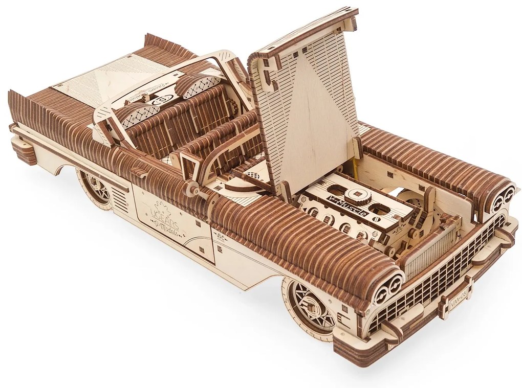 Ugears 3D dřevěné mechanické puzzle VM-05 Kabriolet snů