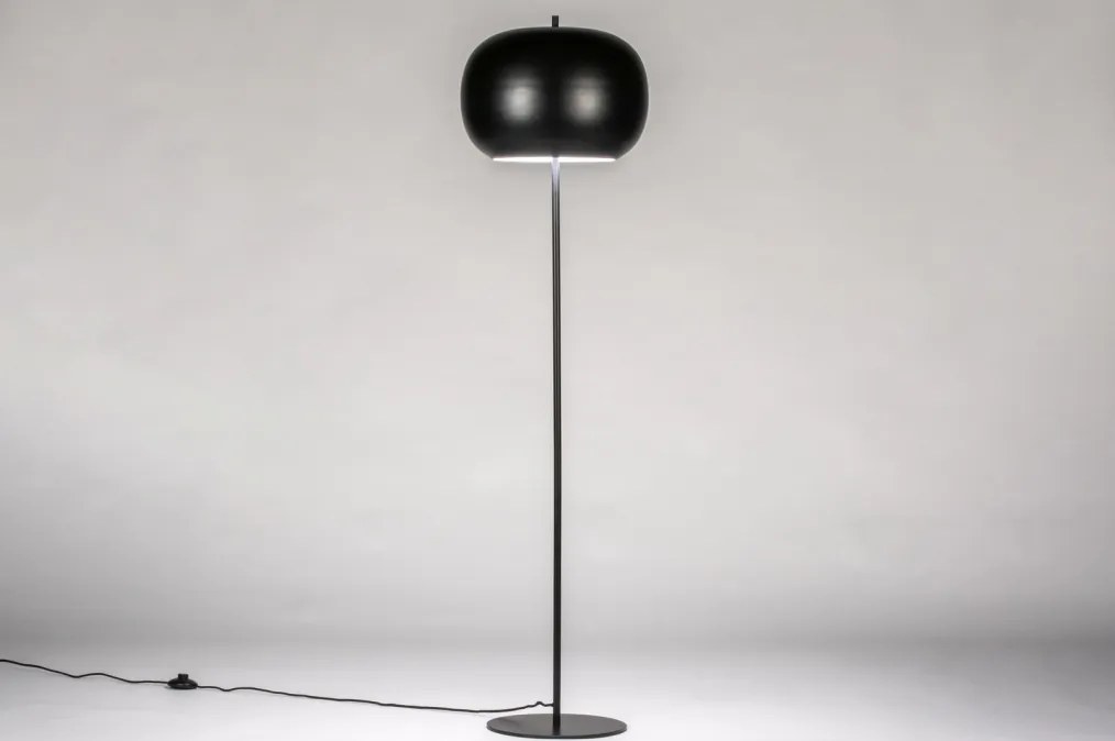 Stojací lampa Cherner Black