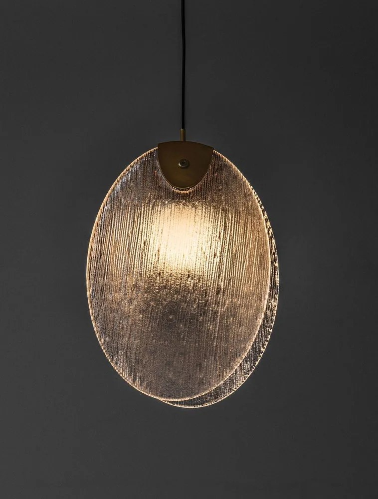 Ocelové LED závěsné svítidlo v mosazné barvě se skleněným stínidlem Shelina – Nova Luce