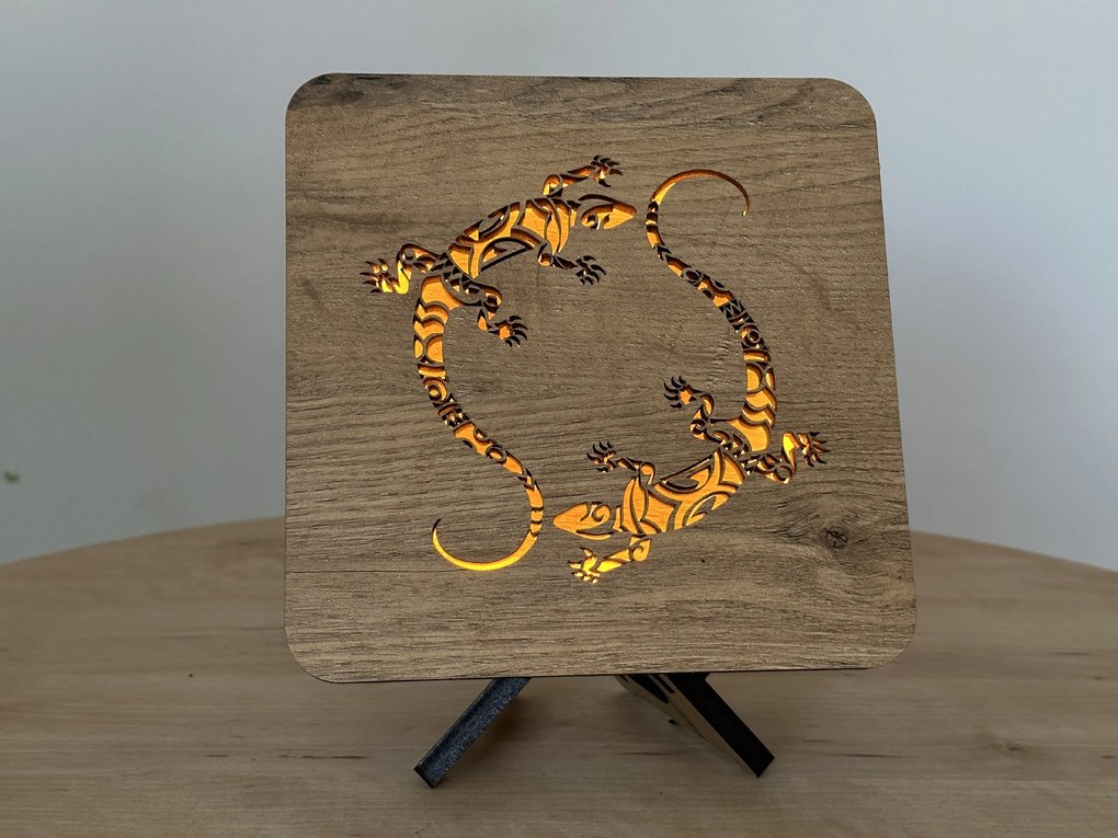 Li-Go "Ještěrky" lampa 19x19 cm provedení povrchu: jedle