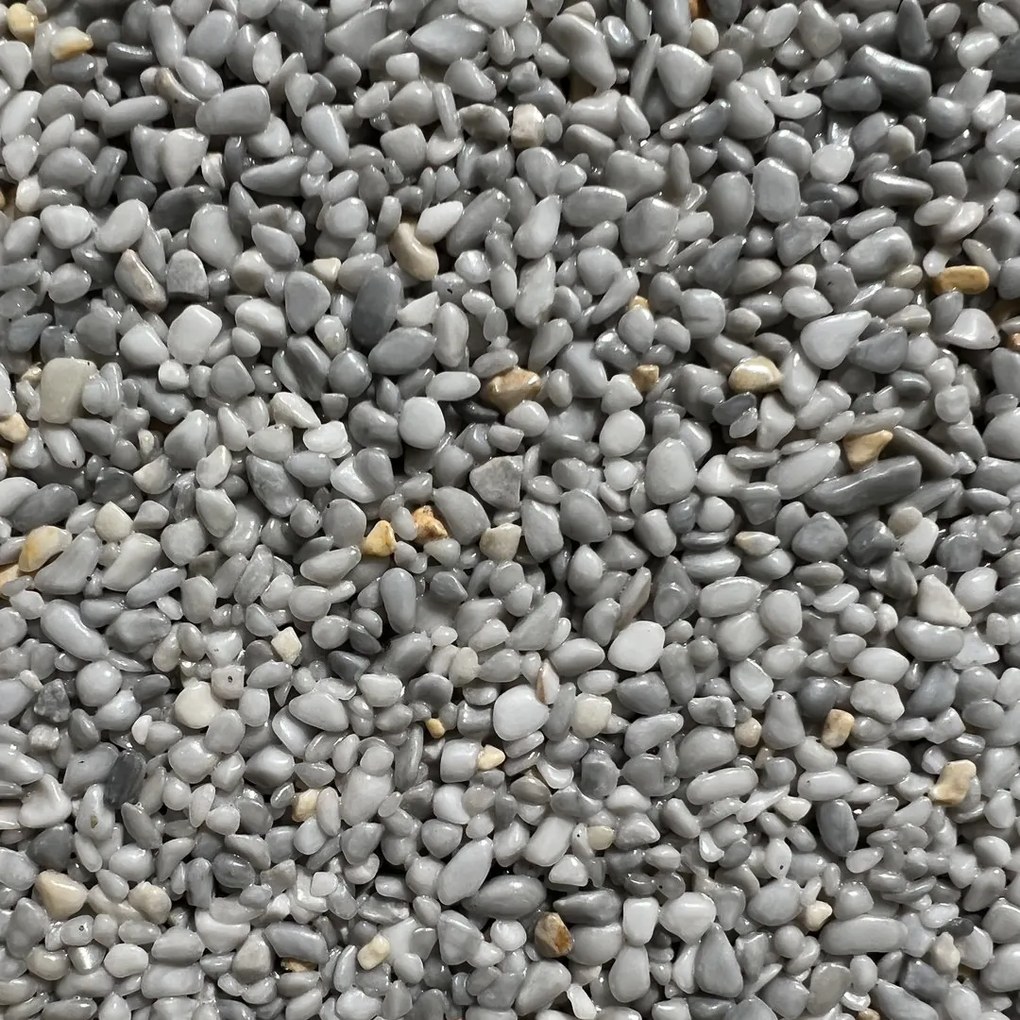 Báča Beton Kamenný koberec na podlahu Bardiglio Frakce: Střední (1 – 4 mm), vydatnost setu 1,8 m², Doporučené použití v: exteriéru - jednosložkový polyuretan
