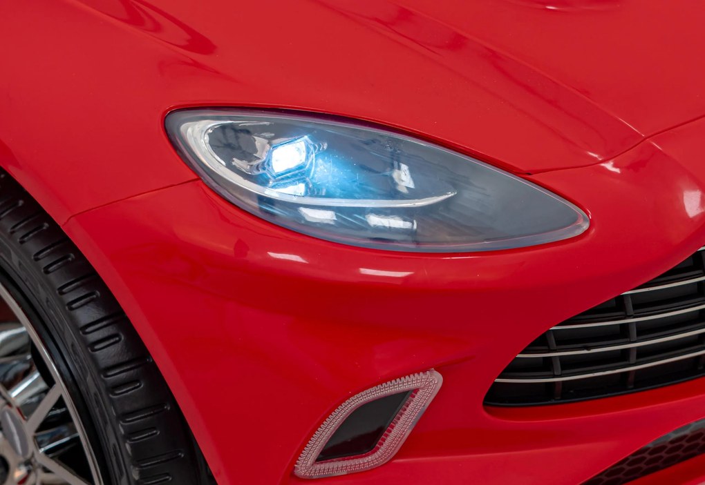 Ramiz Elektrické autíčko Aston Martin DBX pro děti červené + dálkové ovládání + EVA kola + pásy + plynulý start + audio LED