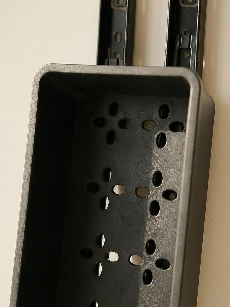 Sinsay - Výsuvná police do skříňky - černá