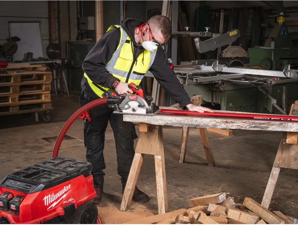Milwaukee M18 FCS66GR3-0 aku kotoučová pila GEN3 kompatibilní s vodicí lištou 4933493491
