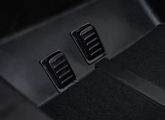Elektrické autíčko Mercedes Benz MAYBACH G650 bílé