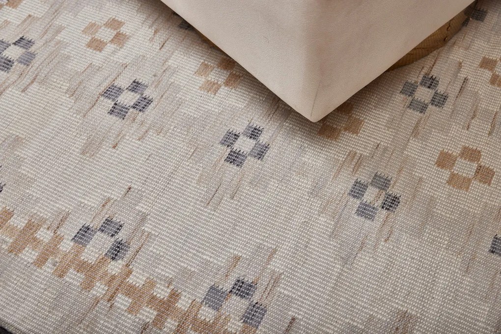 Diamond Carpets India, Ručně vázaný kusový koberec Sultan DESP P87 Ivory White Gold, 80x150, béžová, vícebarevná, chodba / předsíň
