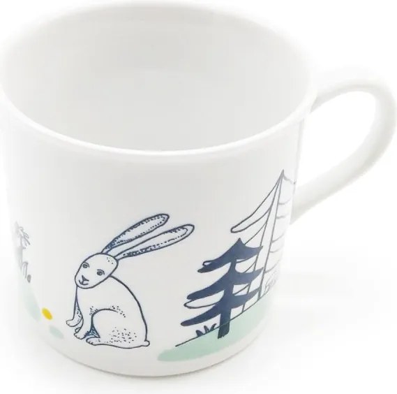 Porcelánový hrnek Zajíček na paloučku, 250 ml – s českým autorským designem v pohádkovém stylu