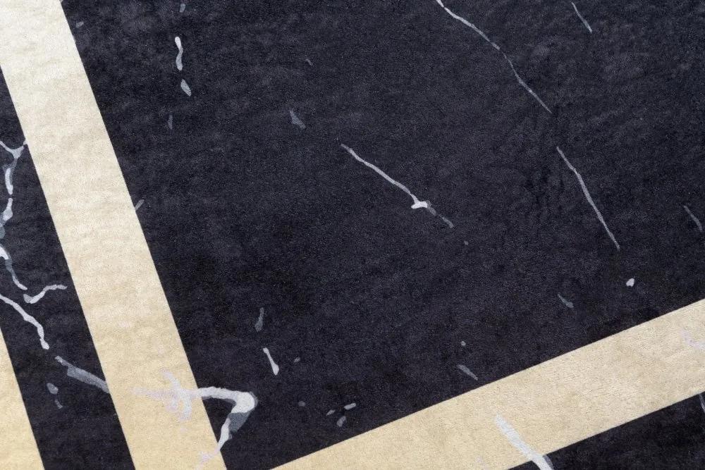 Tmavý designový koberec s mramorovým vzorem zlatých detailů Šířka: 80 cm | Délka: 150 cm