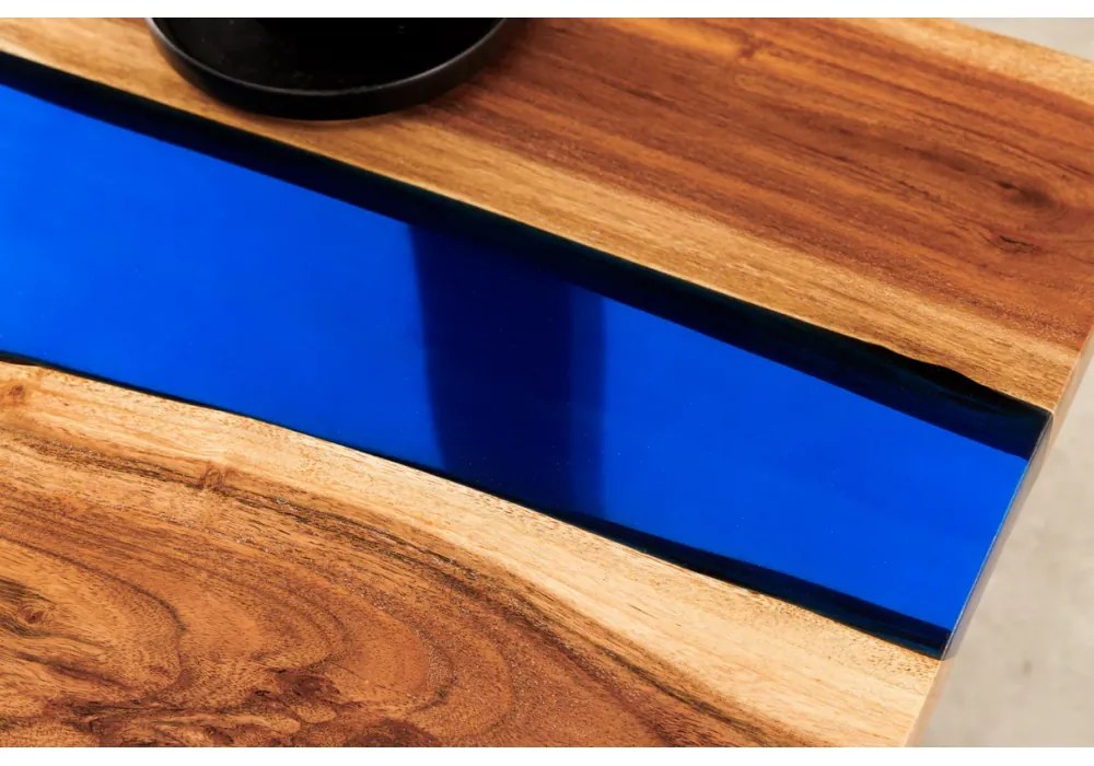 Massive home | Konferenční stolek LIQUID 110 cm akáciové dřevo s modrým epoxidovým páskem