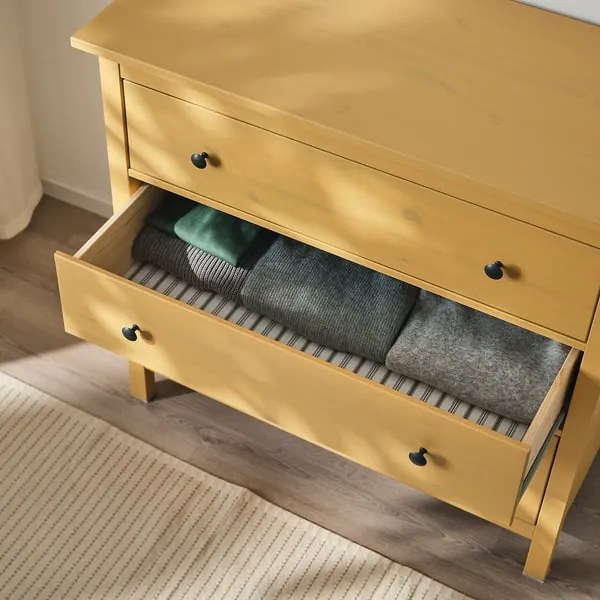 HEMNES Komoda se 3 zásuvkami, žluté mořidlo, 108x96 cm